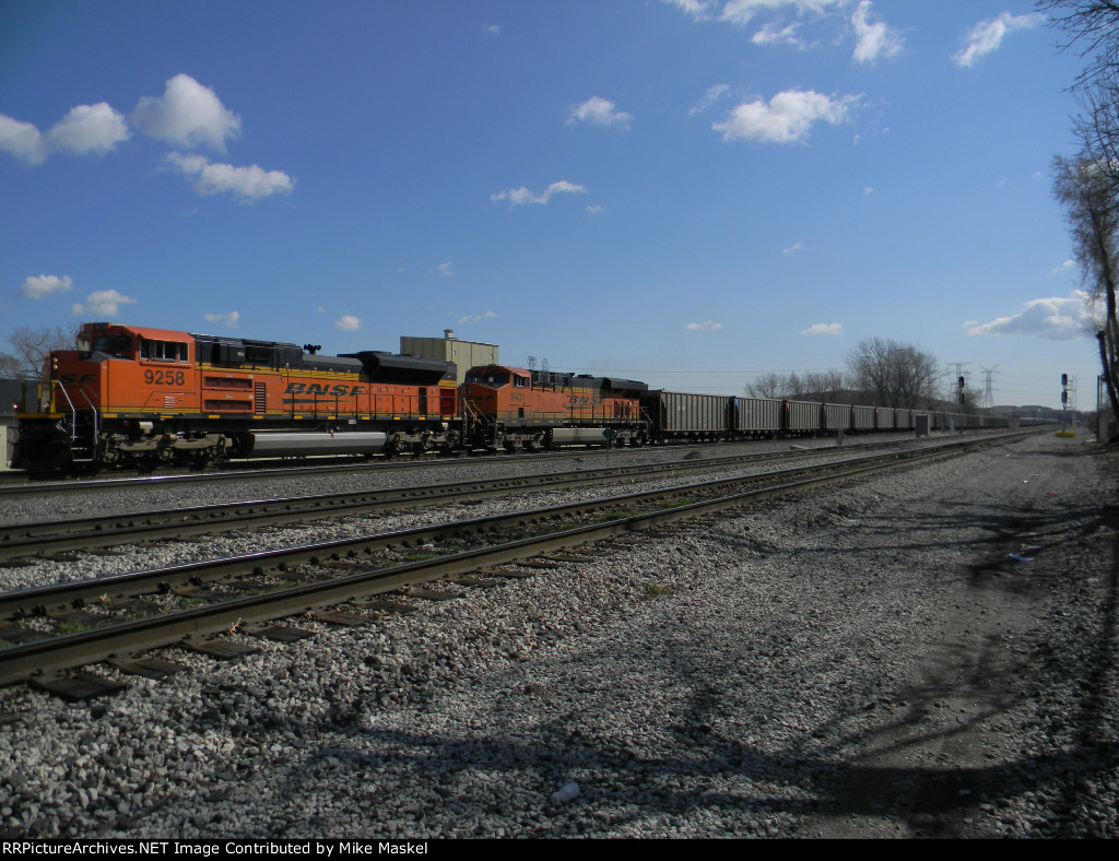 BNSF 9258